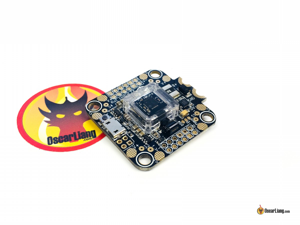 Обзор: полетный контроллер Hypetrain Riot Control от Rotor Riot ...